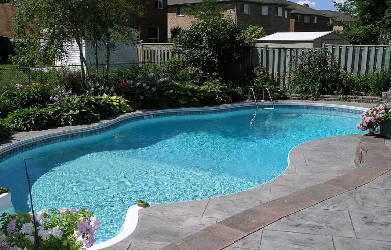 The Importance of Swimming Pool Circulation | Theresidencehome.com